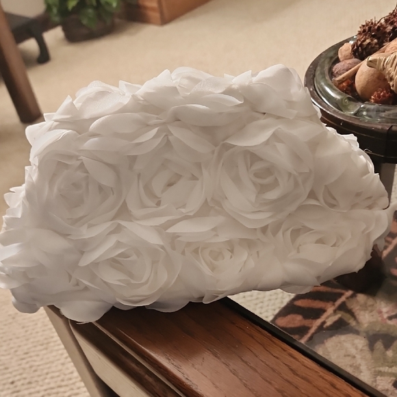 Accents | Elegant White Rose Pillow Purse | Poshmark